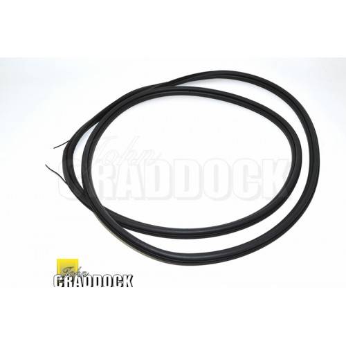 LR024161 - Weatherstrip - L