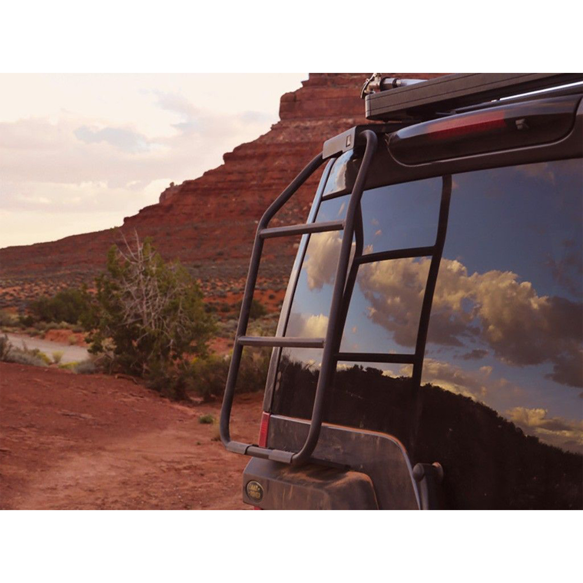 LALD004 - Front Runner Rear Ladder Discovery 3-4 MK2